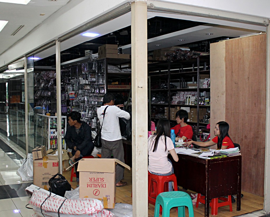 Directory – Mall MGK